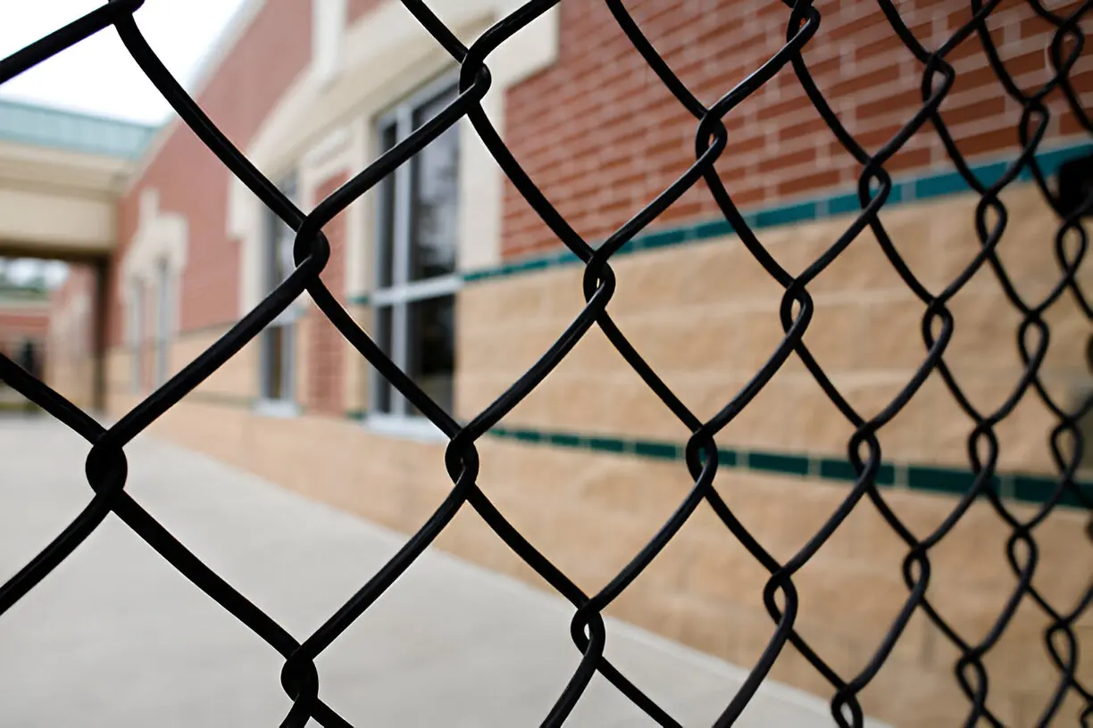 Key Benefits & Strengths of chain link fencing: Hitech Fence